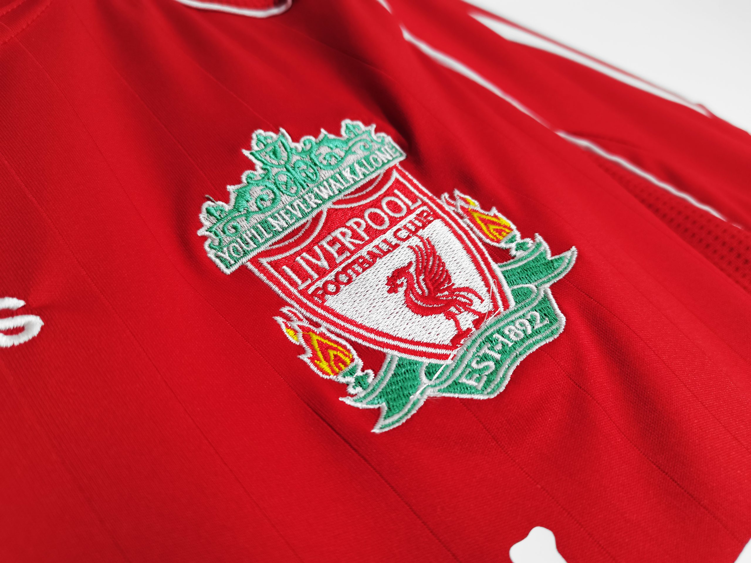 Retro 2006-08 Liverpool Home Kit – sanbaer