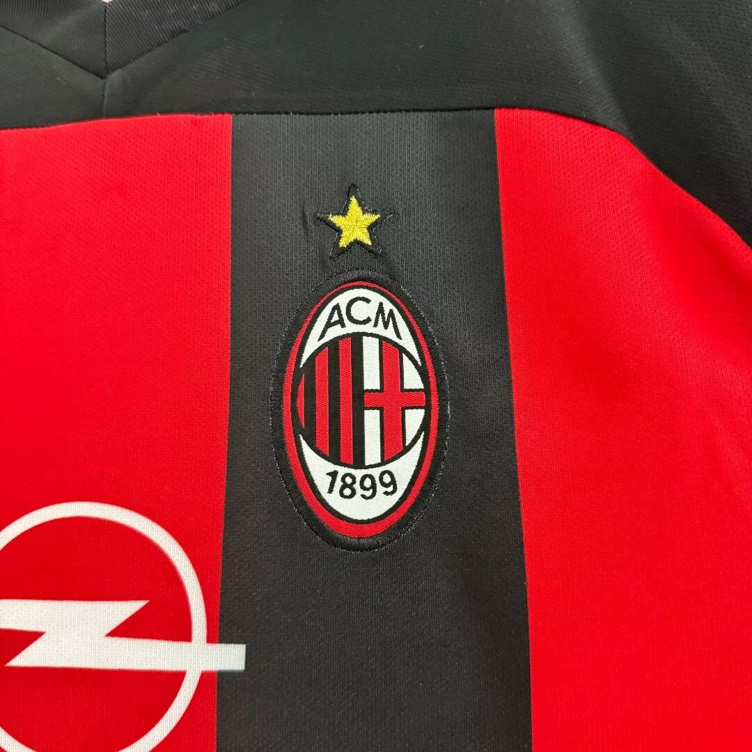Retro 2000-02 AC Milan Home Kit – sanbaer