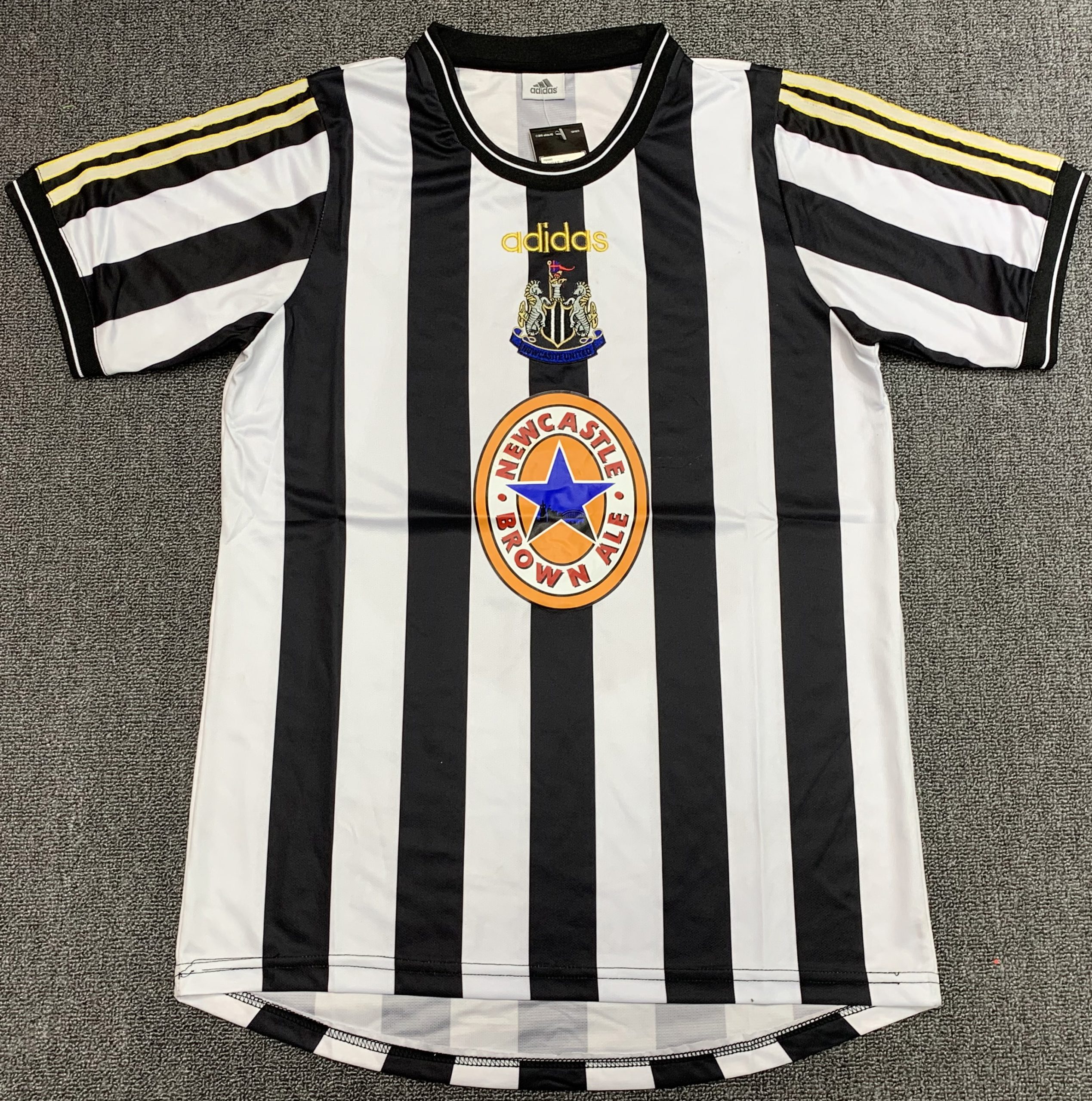 Retro 1997-99 Newcastle United Home Kit – sanbaer