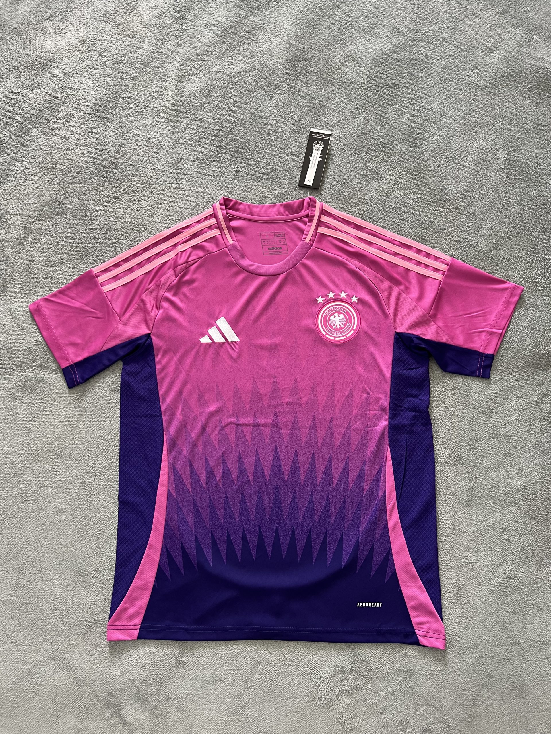 Fan 2024-25 Germany Away Kit – sanbaer