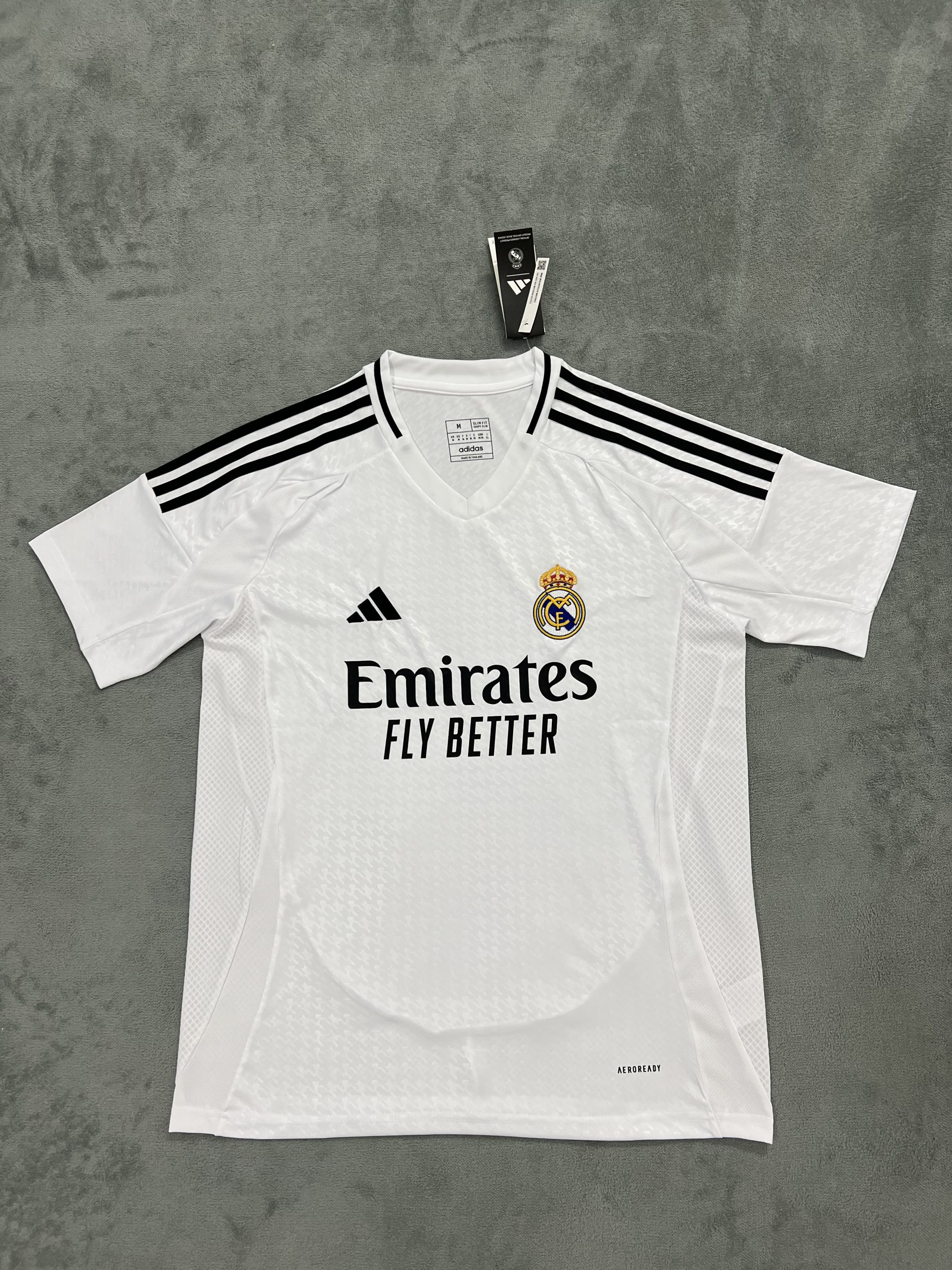 Fan 2024-25 Real Madrid Home Kit – sanbaer